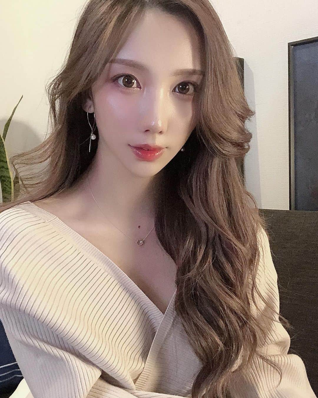 ざわちんさんのインスタグラム写真 - (ざわちんInstagram)「最近ハーフアップにハマってる ️ みんなはどの髪型好き？☺️ #簡単 ...