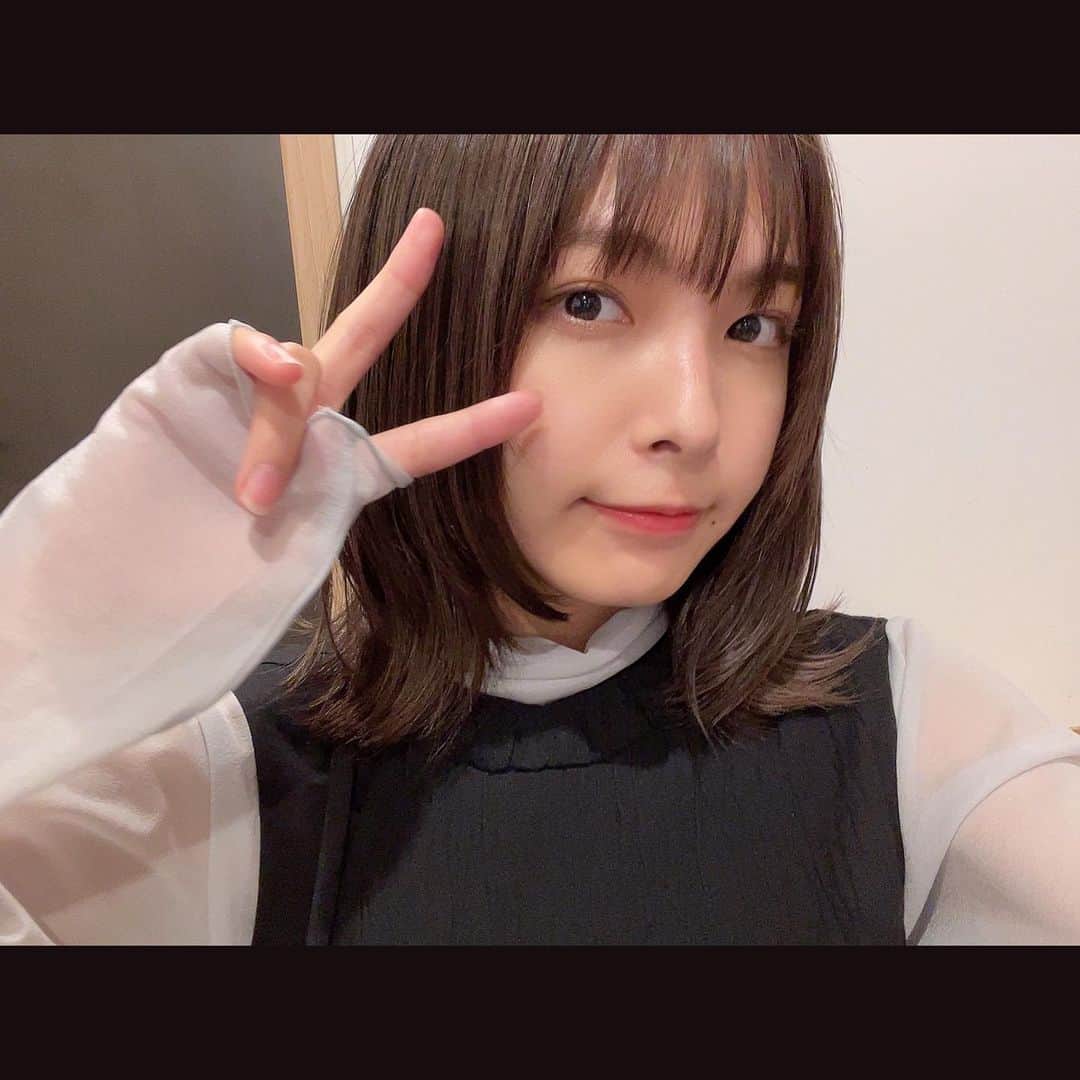 寺本莉緒さんのインスタグラム写真 - (寺本莉緒Instagram)「髪の毛暗くした記録 ️ 幼くなった😚」4月19日 22時52分 ...