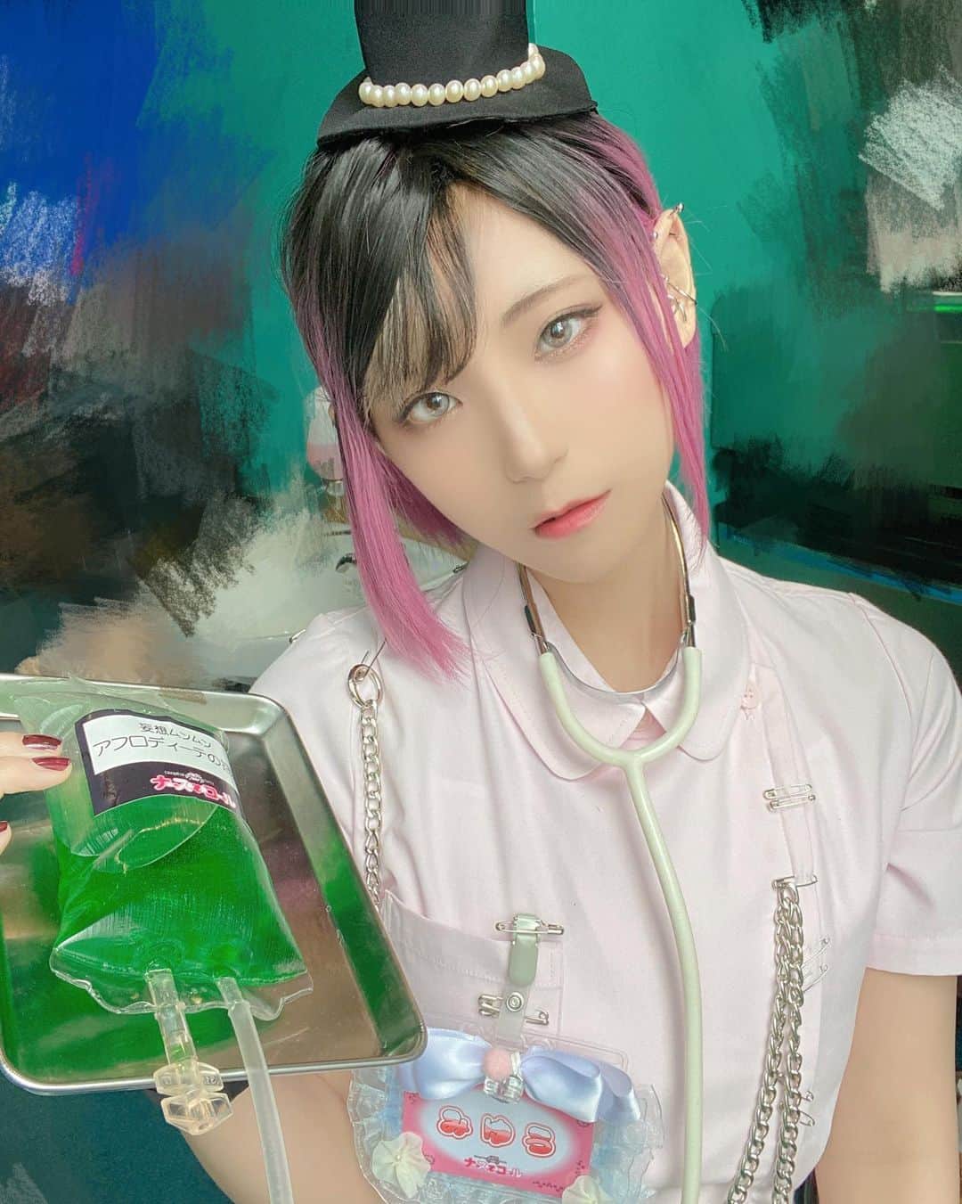 つんこさんのインスタグラム写真 - (つんこInstagram)「💉」7月21日 23時52分 - tsunko_p