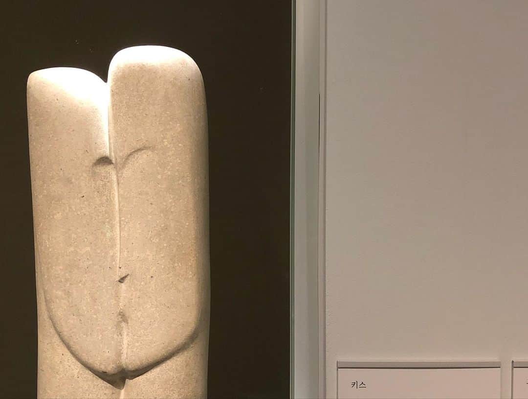 キム・ナヒさんのインスタグラム写真 - (キム・ナヒInstagram)「어느 수집가의 초대」8月19日 21時41分 - knhs2