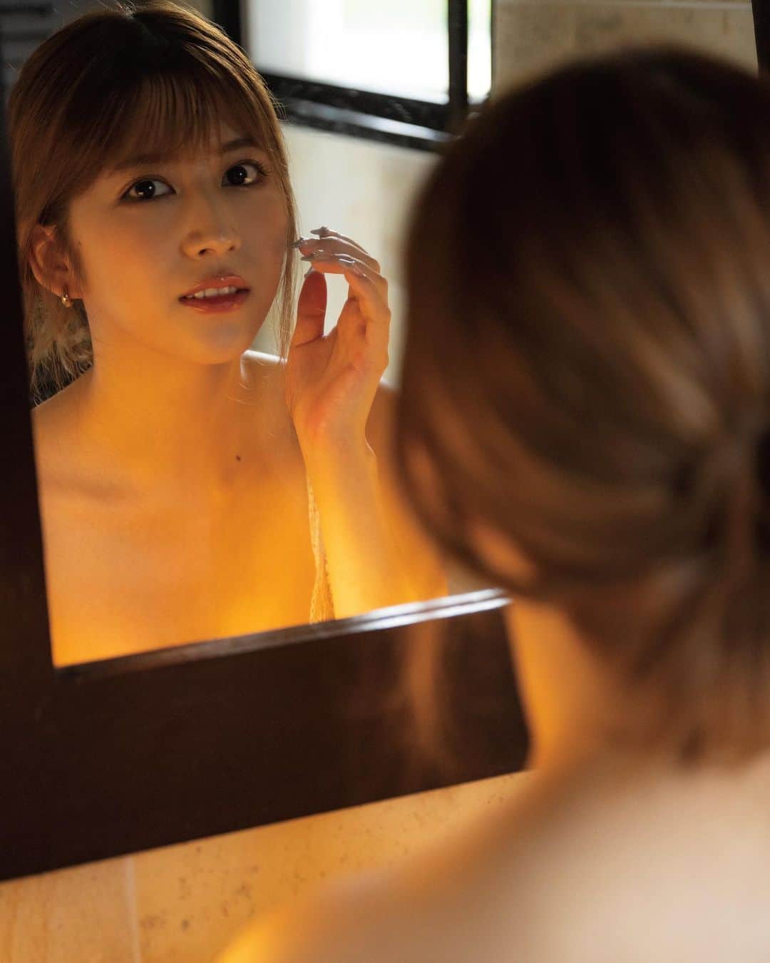 松本鈴香さんのインスタグラム写真 松本鈴香instagram 「 ••┈┈┈┈•• 📖 ••┈┈┈┈•• Model