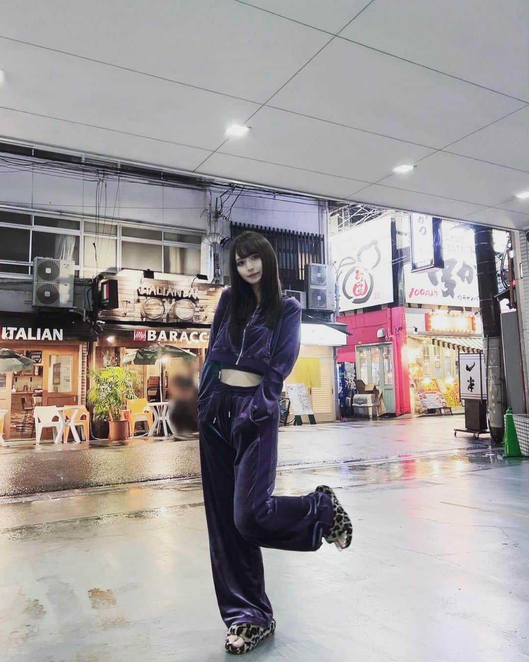 山本望叶さんのインスタグラム写真 - (山本望叶Instagram)「ネイル変えたよん♡ #ootd #code #コーデ #ジャージ #セットアップ #egoist #ugg #ネイル」9月 ...