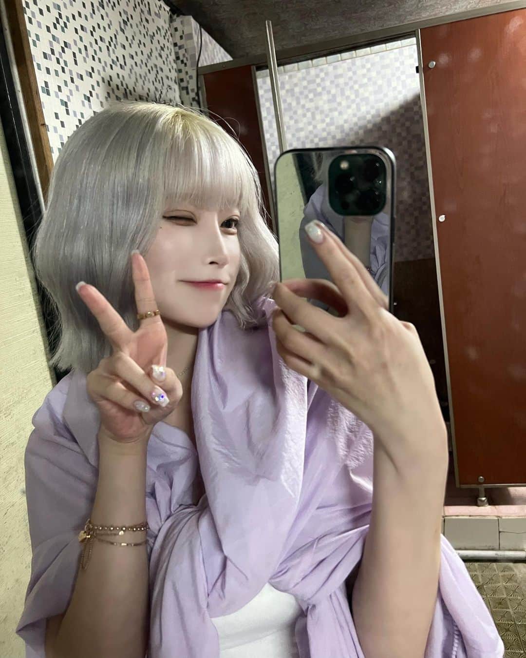 オ・ジウンさんのインスタグラム写真 - (オ・ジウンInstagram)「계곡 가는길에🦎🪵🌱 ꢭ」9月13日 15時43分 - gini_s2_