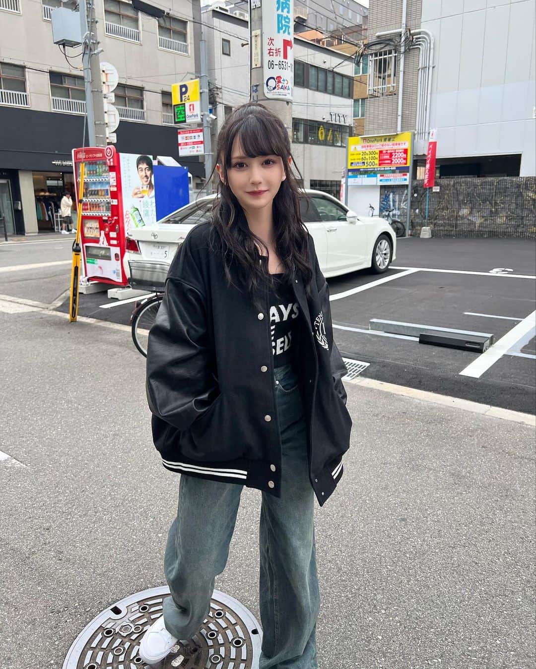 山本望叶さんのインスタグラム写真 - (山本望叶Instagram)「堀江 #ootd #code #コーデ #スタジャン #スニーカー #egoist #emoda #nike #ハーフ ...