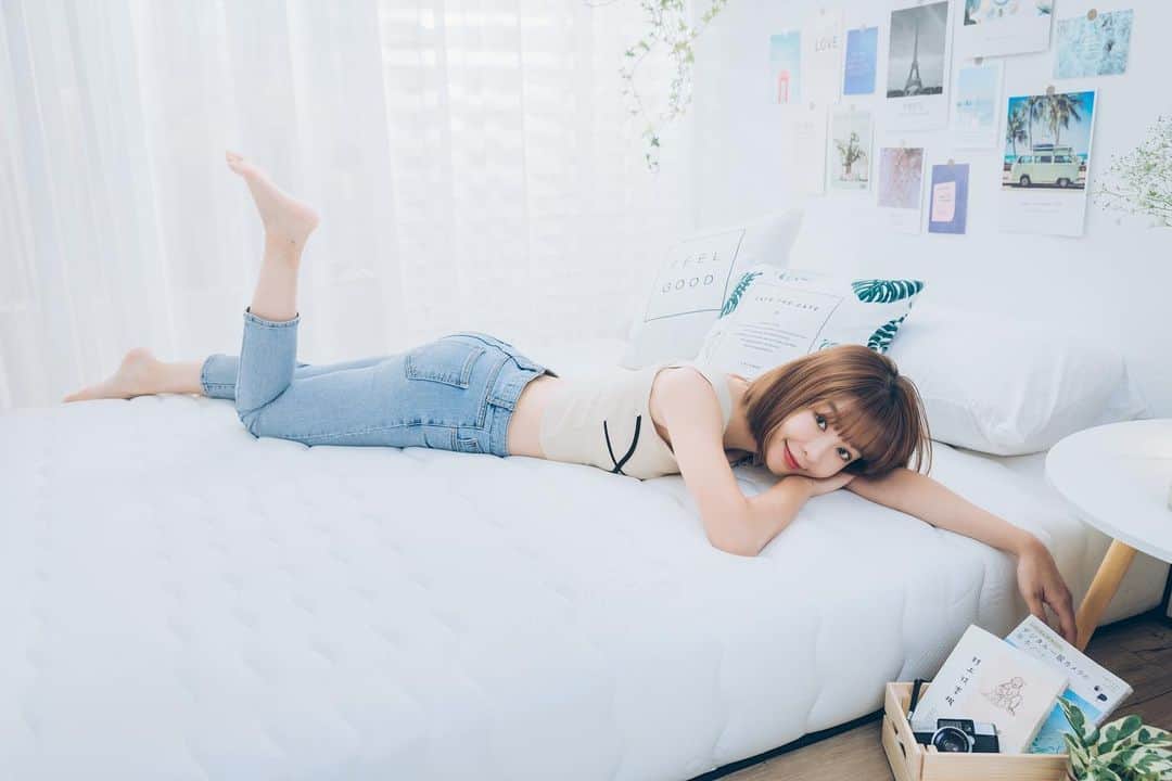 Yuriさんのインスタグラム写真 - (YuriInstagram)「最注重睡眠環境的我愛上了 @missbed_tw #Morning早安冰感床墊 ️ 床墊觸感非常細緻，因為表層是使用 ...