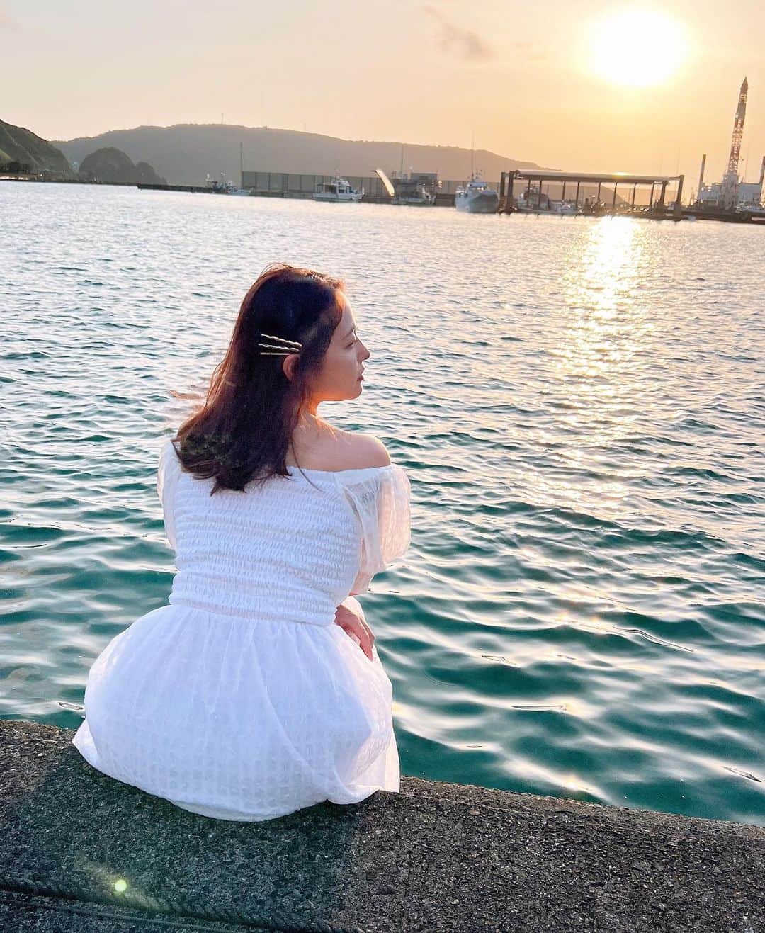 柳瀬さきさんのインスタグラム写真 - (柳瀬さきInstagram)「夏に奄美で撮影したときの オフショット☺️ 自然に癒される☀️」10月2 ...