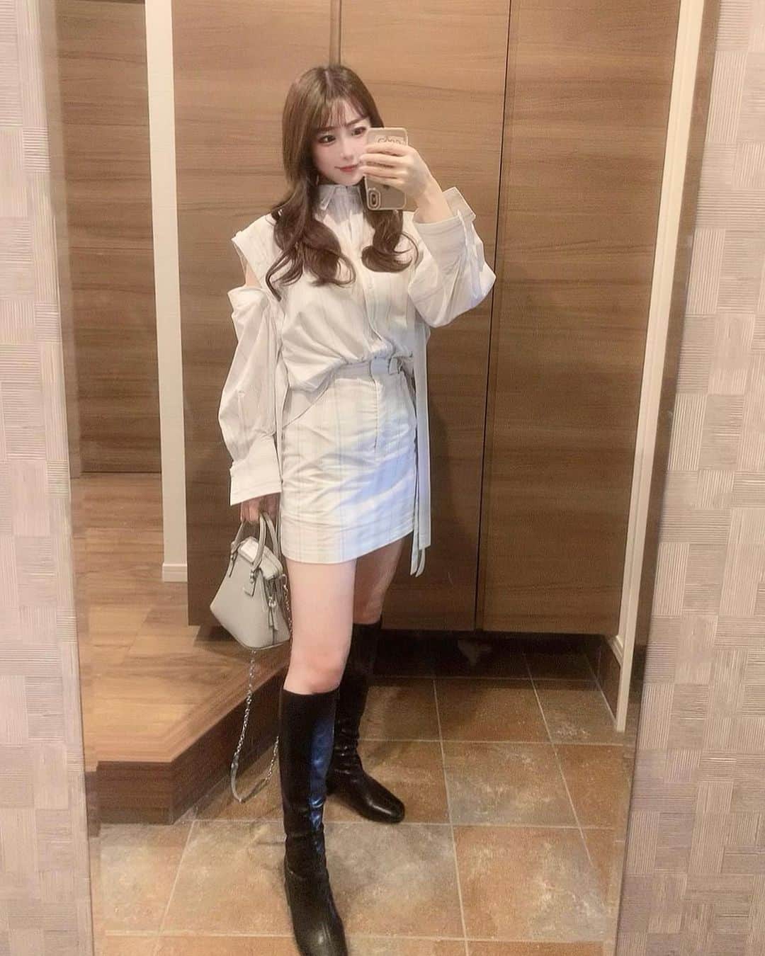 鈴木 あやさんのインスタグラム写真 - (鈴木 あやInstagram)「. ⁣⁣𝚘𝚘𝚝𝚍... ︎ . setup〻 @snidel_official bag ...