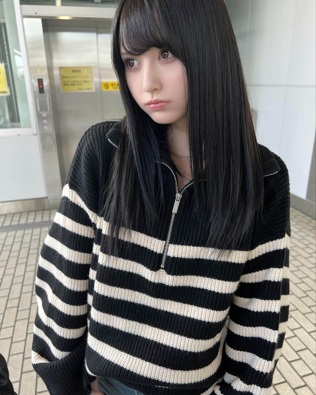 山本望叶さんのインスタグラム写真 - (山本望叶Instagram)「めっちゃ黒髪〜 #ootd #code #コーデ #秋服 #ニット #hm #emoda #amail #黒髪」10月16 ...