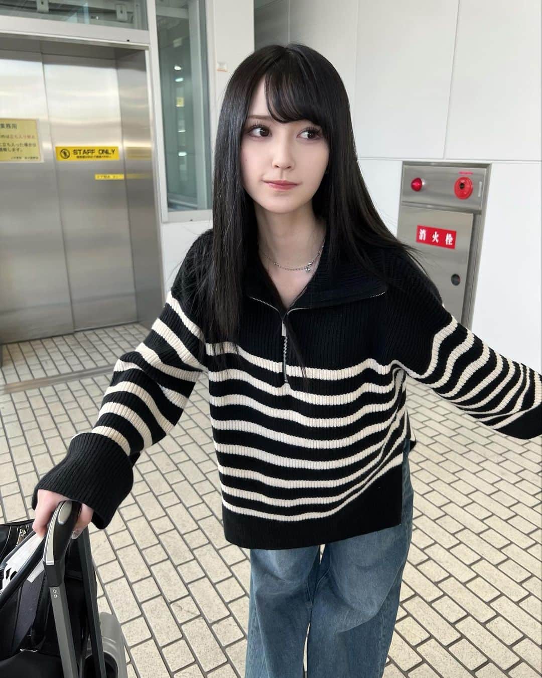 山本望叶さんのインスタグラム写真 - (山本望叶Instagram)「めっちゃ黒髪〜 #ootd #code #コーデ #秋服 #ニット #hm #emoda #amail #黒髪」10月16 ...