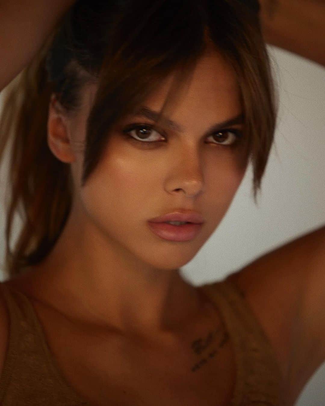 MAVRIN modelsさんのインスタグラム写真 - (MAVRIN modelsInstagram)「💛🔒」10月24日 15時17分 - viki_odintcova
