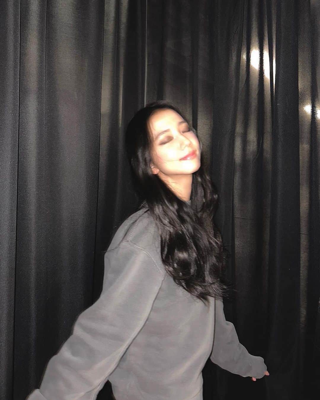 ジスさんのインスタグラム写真 ジスinstagram 「🦋」11月13日 4時43分 Sooyaaa