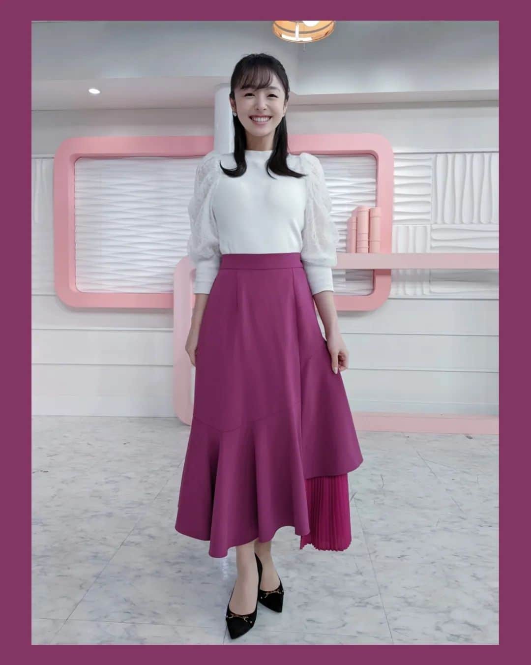 米澤かおりさんのインスタグラム写真 - (米澤かおりInstagram)「. Oha!4一週間の衣装です👗 街ではクリスマスソングが 聞こえてきましたね🎄🎶 寒いのは苦手ですが、 大好きな ...