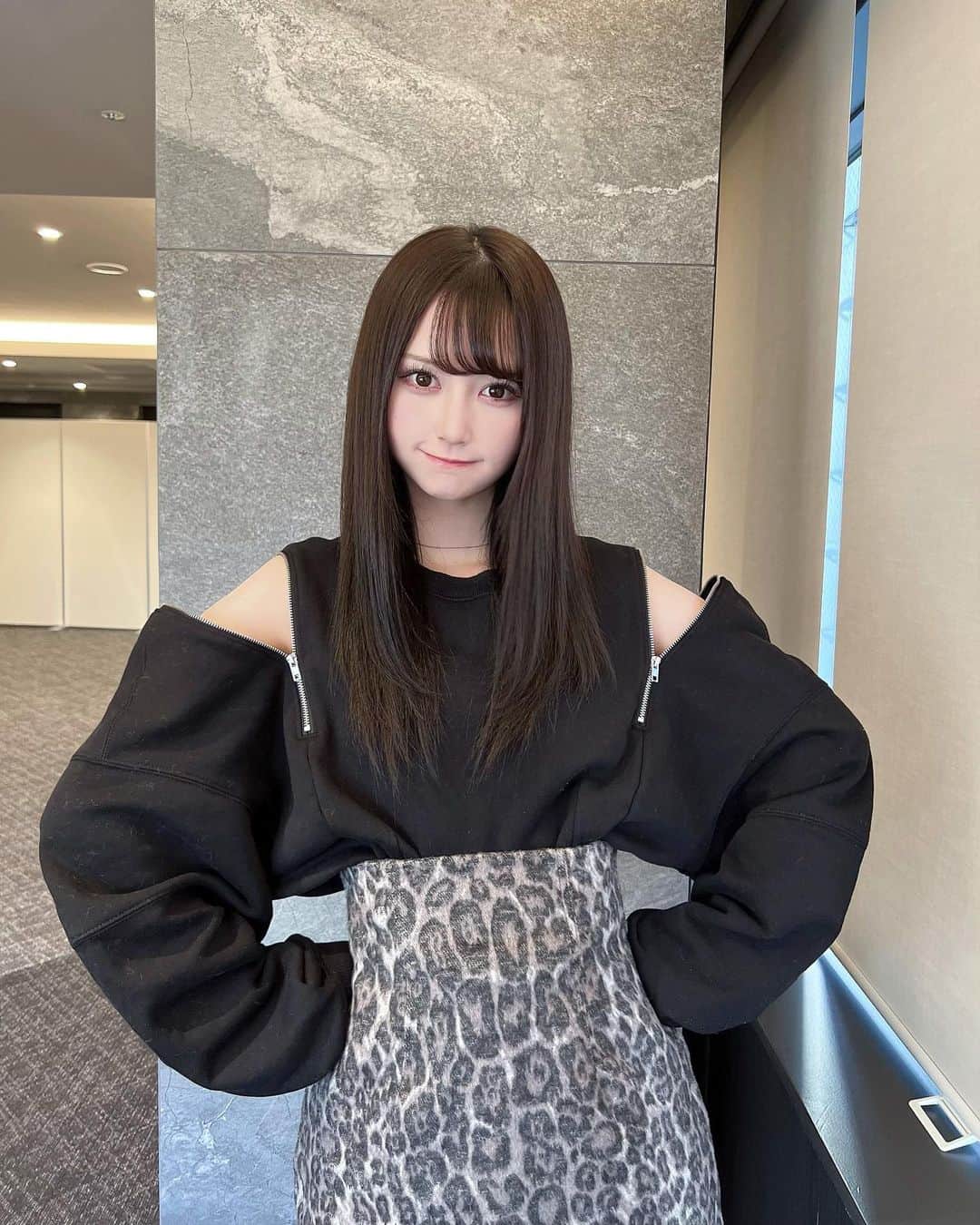 山本望叶さんのインスタグラム写真 - (山本望叶Instagram)「全部EMODA (o^^o)♡ #ootd #code #コーデ #ミニスカート #ヒョウ柄 #ロングブーツ #emoda ...