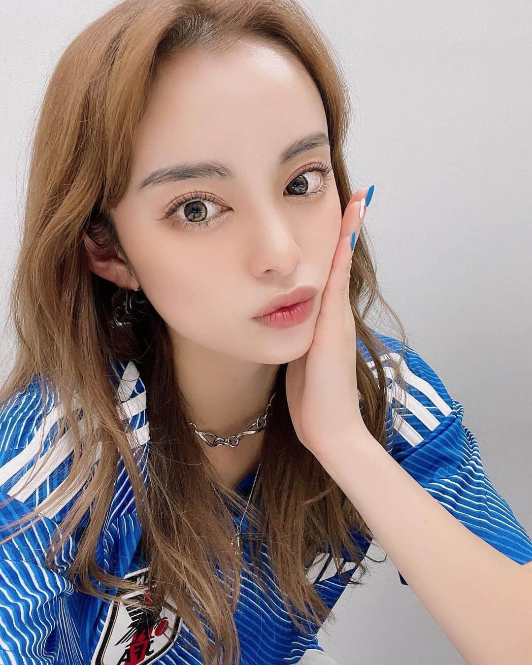 SHO-NOさんのインスタグラム写真 - (SHO-NOInstagram)「フォロワー祝10万人😭🇯🇵 こんな事になるなんて本当に思って ...