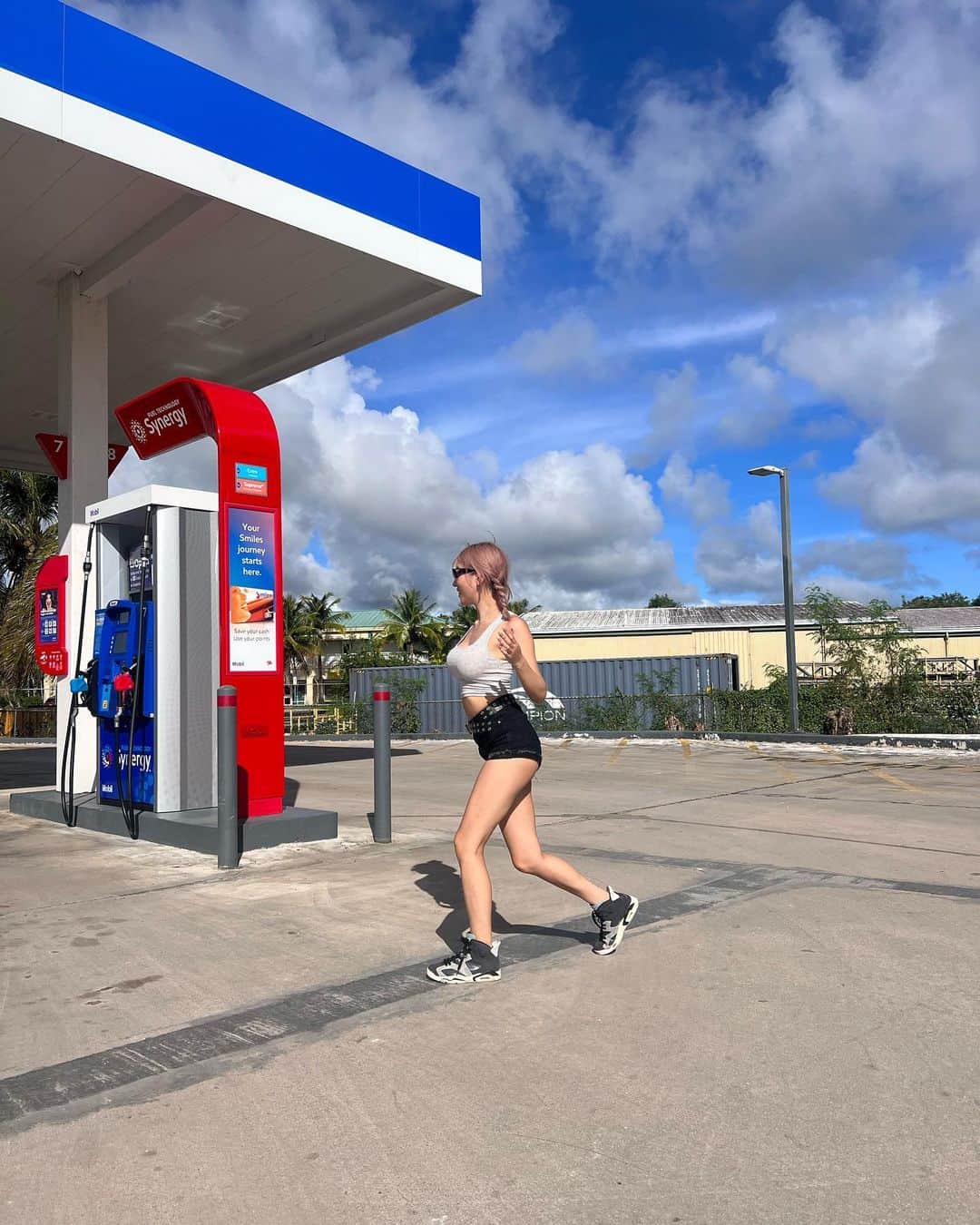 REONAさんのインスタグラム写真 - (REONAInstagram)「thirsty💦💨」12月1日 20時13分 - reona.0504