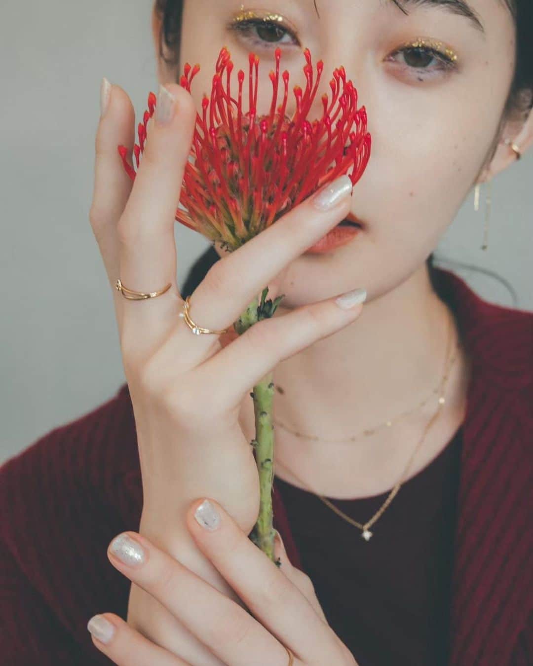 土田瑠美さんのインスタグラム写真 - (土田瑠美Instagram)「ANEMONE 2022-2023AW New visual ホリデーシーズンのアクセサリーも どれもとっても素敵🎄 AW ...