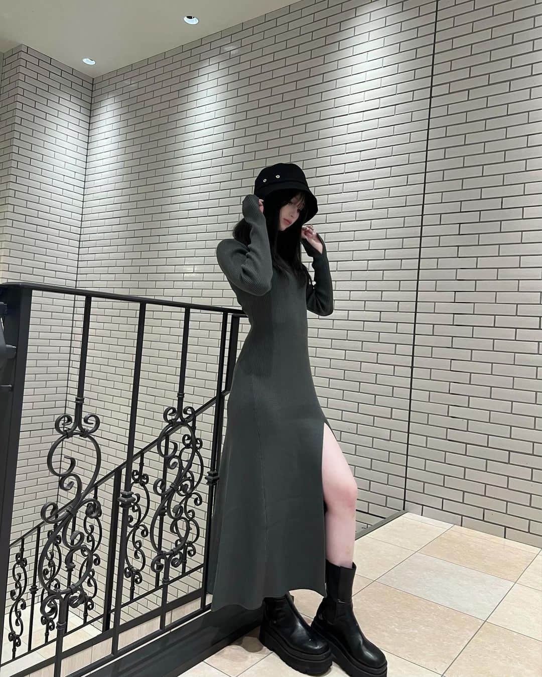 山本望叶さんのインスタグラム写真 - (山本望叶Instagram)「もう12月...(._.) #ootd #code #コーデ #ニット #ニットコーデ #ワンピース #ワンピースコーデ ...