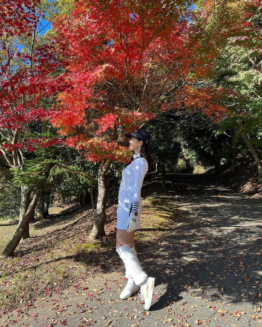 ImotoEtsuyo さんのインスタグラム写真 - (ImotoEtsuyo Instagram)「#こんばんは ・ ・ 月1回、いつものゴルフメンバーと。 このメンバーの中で 1番下手な私 ...