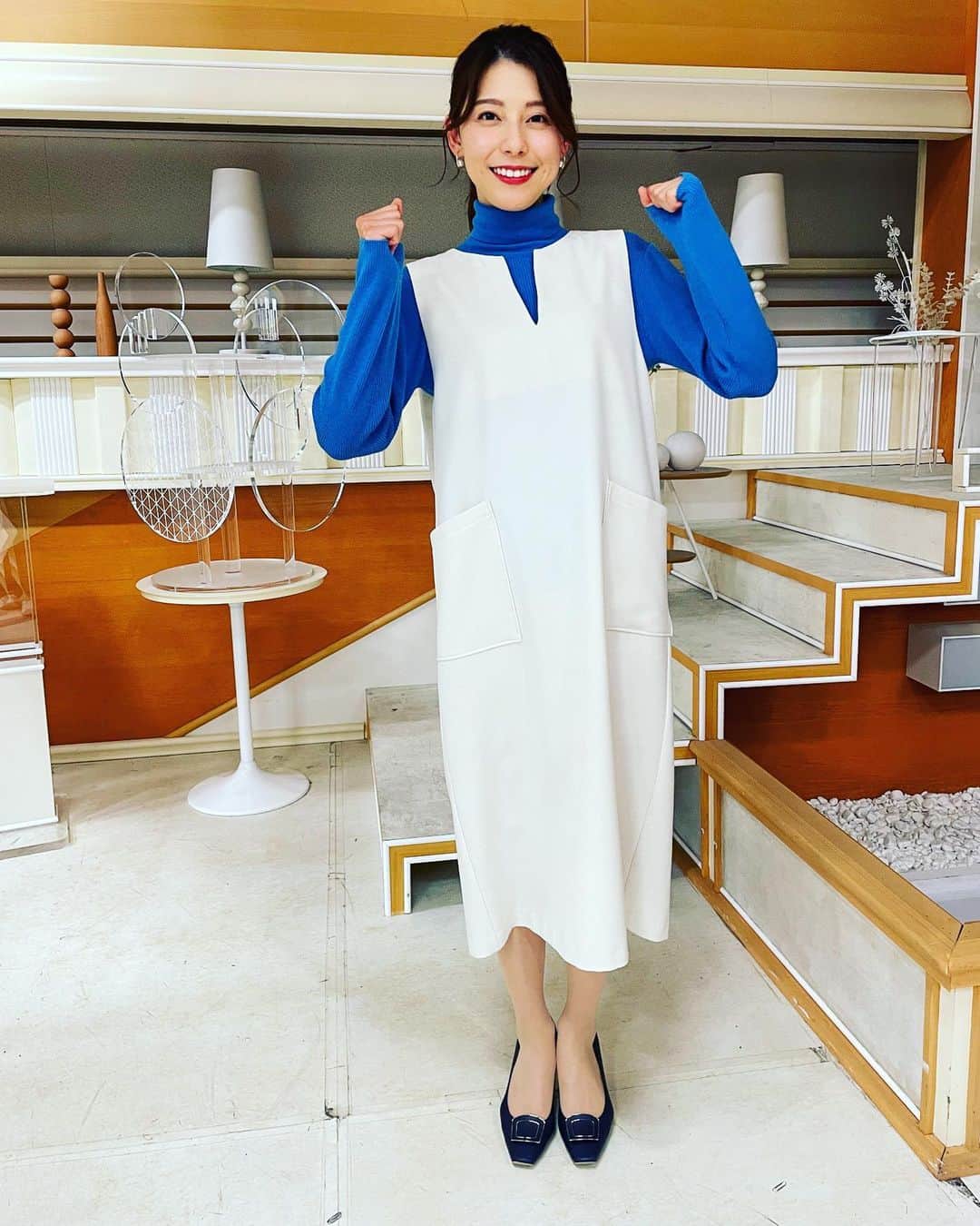 TBS「Nスタ」さんのインスタグラム写真 - (TBS「Nスタ」Instagram)「【上村アナのイチオシファッション🦊】 11月28日(月)の衣装です🌷 Stolaのニットとワンピース ☑️ ...