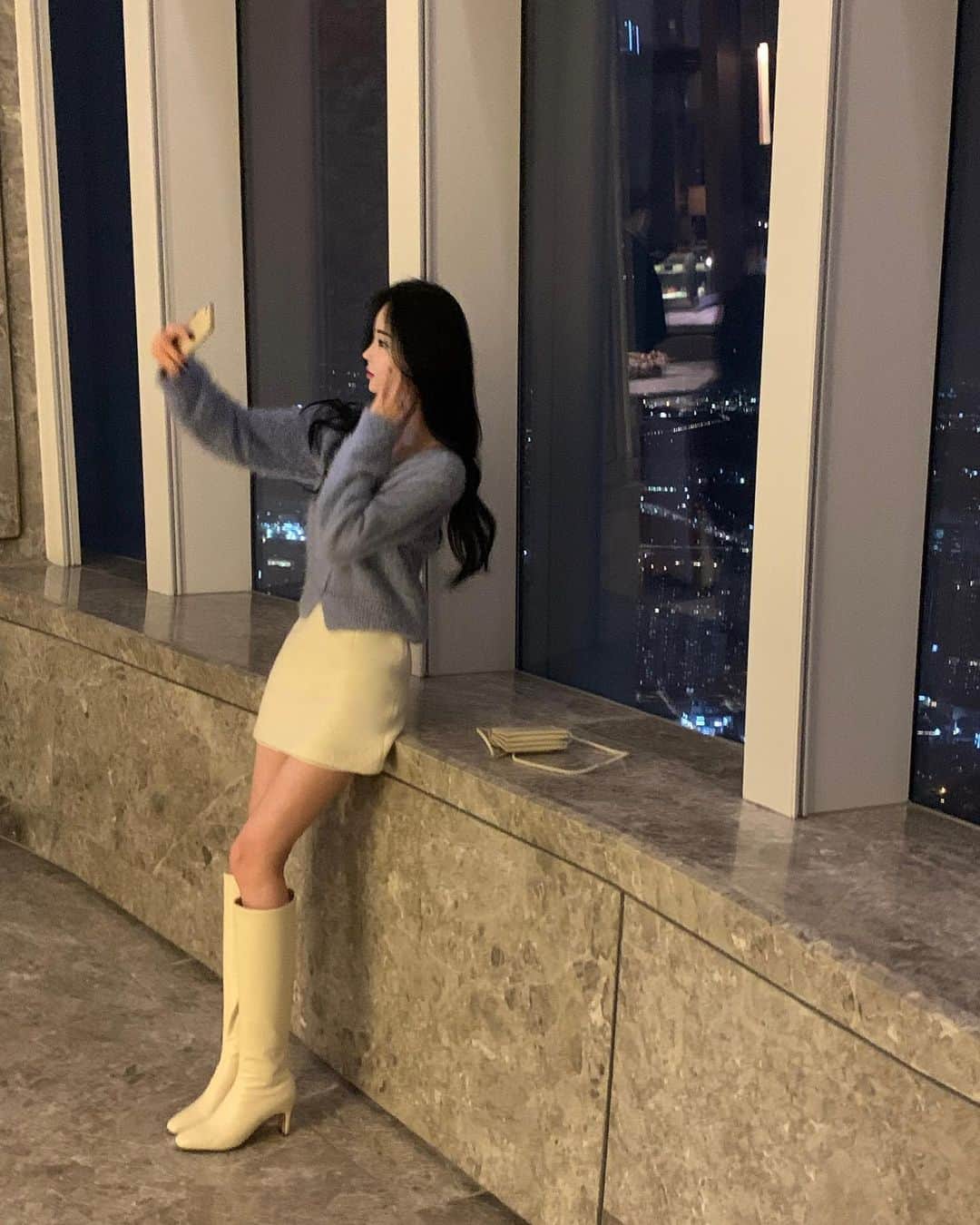 キム・ダビンさんのインスタグラム写真 - (キム・ダビンInstagram)「볼살 가득 행복한 연말이에요」12月16日 22時00分 ...