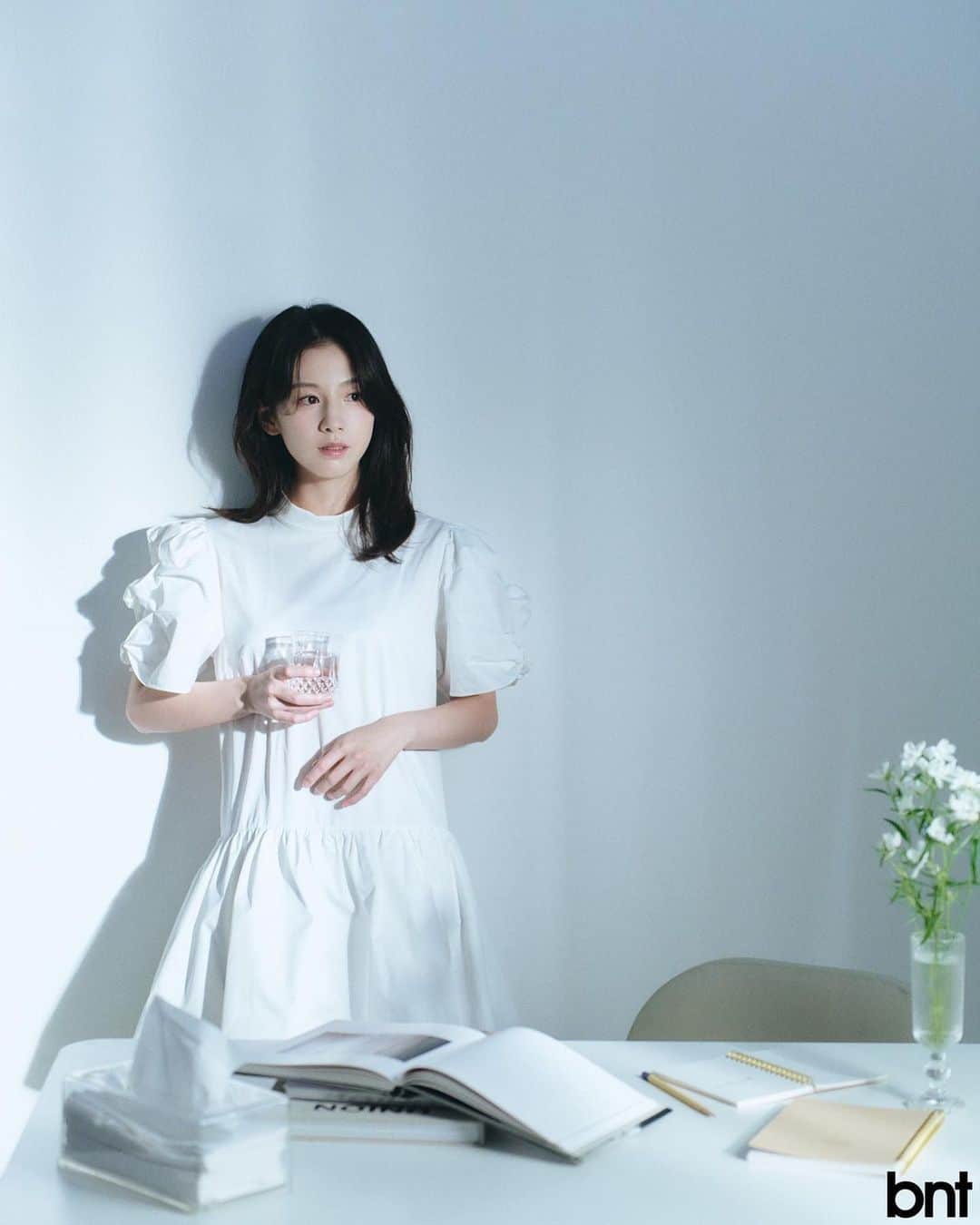 桜庭ななみさんのインスタグラム写真 - (桜庭ななみInstagram)「韓国のbntにインタビューして頂きました。 韓国風というのかな？？？いつもと違う感じに撮って頂き、とっても楽しかった ...