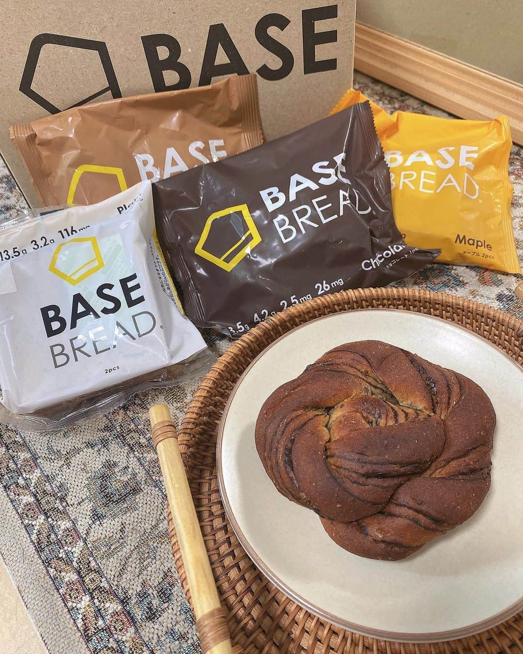 熊江琉唯さんのインスタグラム写真 - (熊江琉唯Instagram)「コンビニで見かけて気になってた @basefood_tokyo 🍞 そのBASE BREADシリーズいただけました〜嬉しい ...