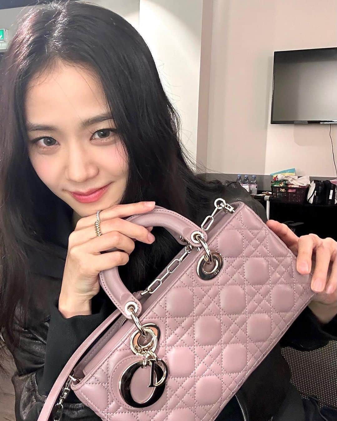 ジスさんのインスタグラム写真 ジスinstagram 「♡ Dior Dior ♡」12月27日 13時10分 Sooyaaa
