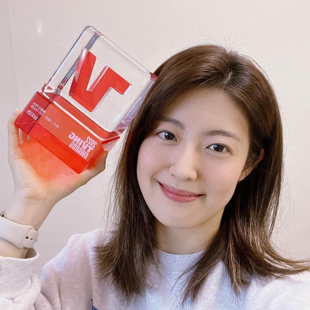 ナム・ジヒョンさんのインスタグラム写真 - (ナム・ジヒョンInstagram)「감사합니다 티빙😘 작은아씨들🫶 @tving.official」12月27日 17時21分 ...