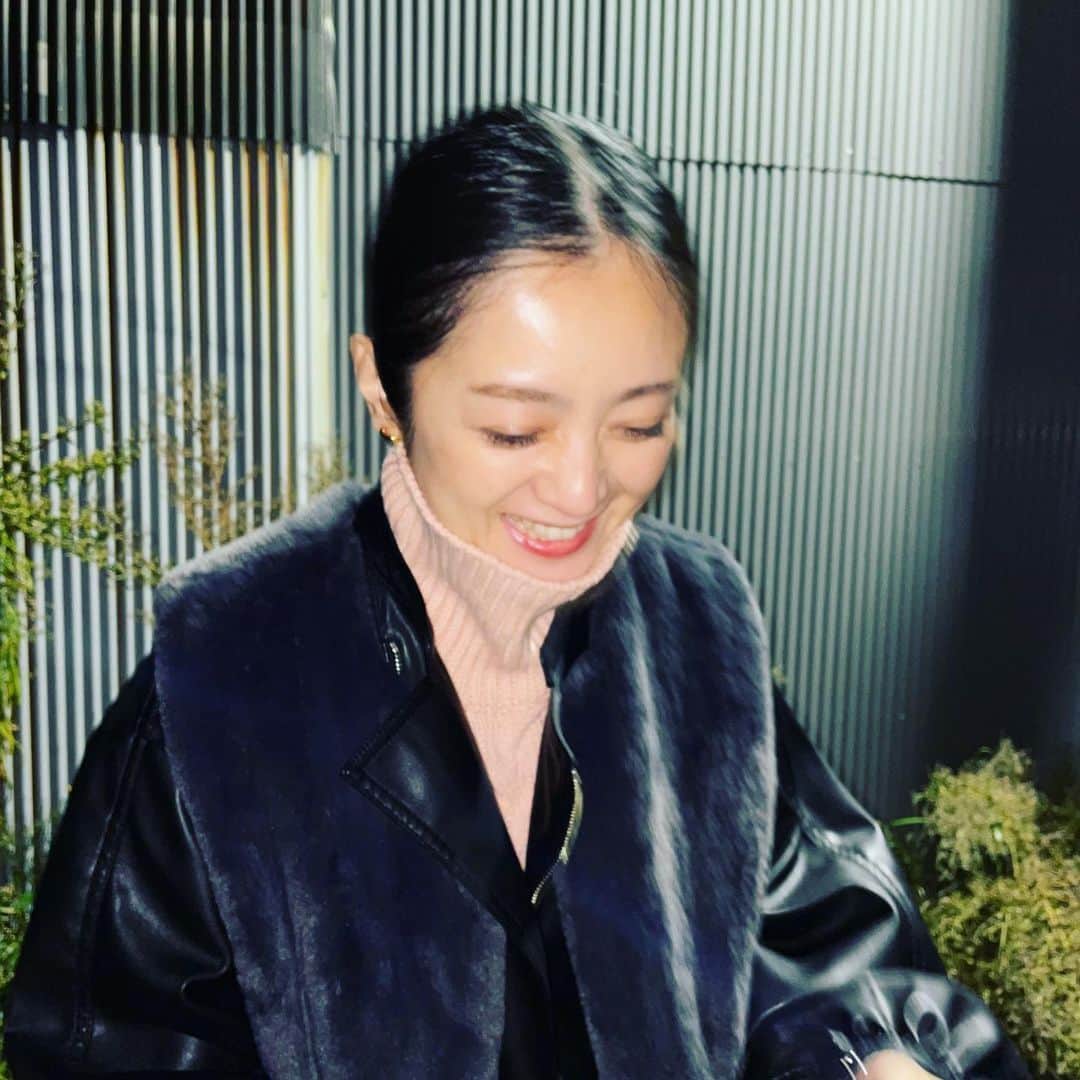 安達祐実さんのインスタグラム写真 安達祐実instagram 「🤍🤍🤍 2023年。 すこやかでありますように。」1月1日 20時26分