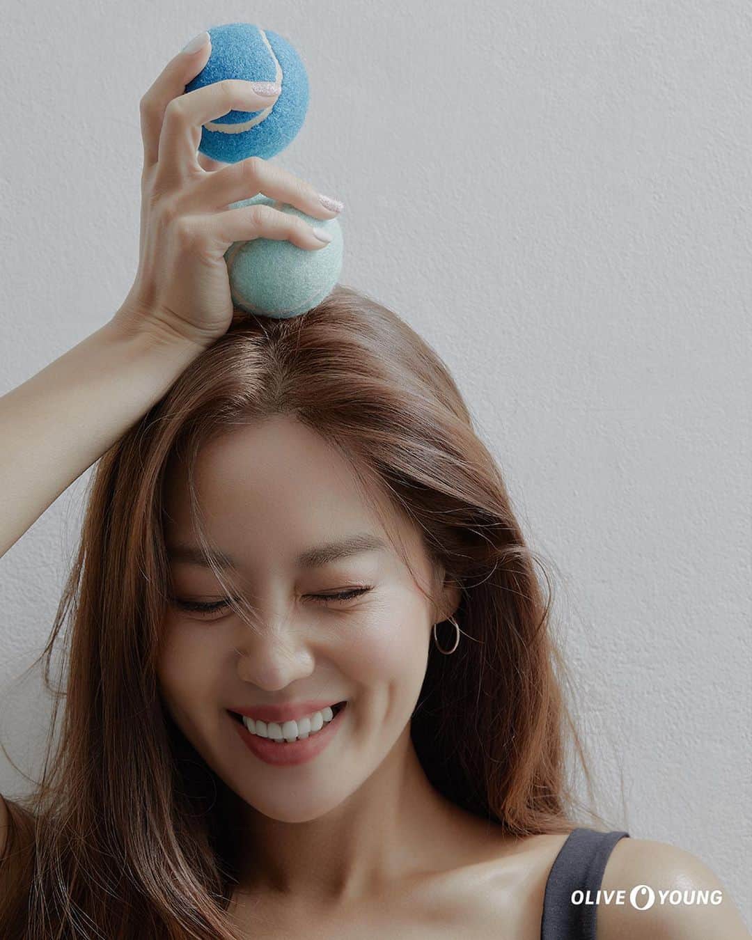 キム・ヒジョンさんのインスタグラム写真 - (キム・ヒジョンInstagram)「📸🖤 @oliveyoung_official」1月4日 15時41分 - kimheebibi