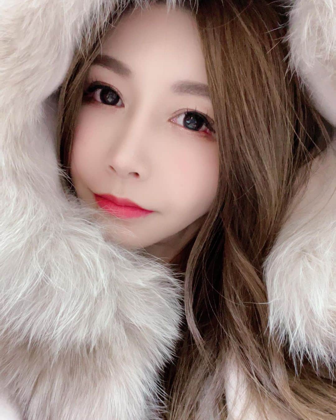 愛弓りょうさんのインスタグラム写真 - (愛弓りょうInstagram)「ふわふわ〜🫶 ・ ・ ・ ・ #ふわふわ #ぐれーすこんちねんたる ...