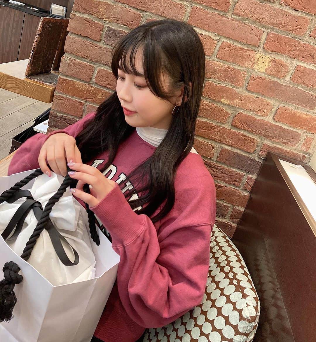 篠見星奈さんのインスタグラム写真 - (篠見星奈Instagram)「. 後輩ちゃんからのお誕生日プレゼント 後輩ちゃんは1月バースデーだから ...