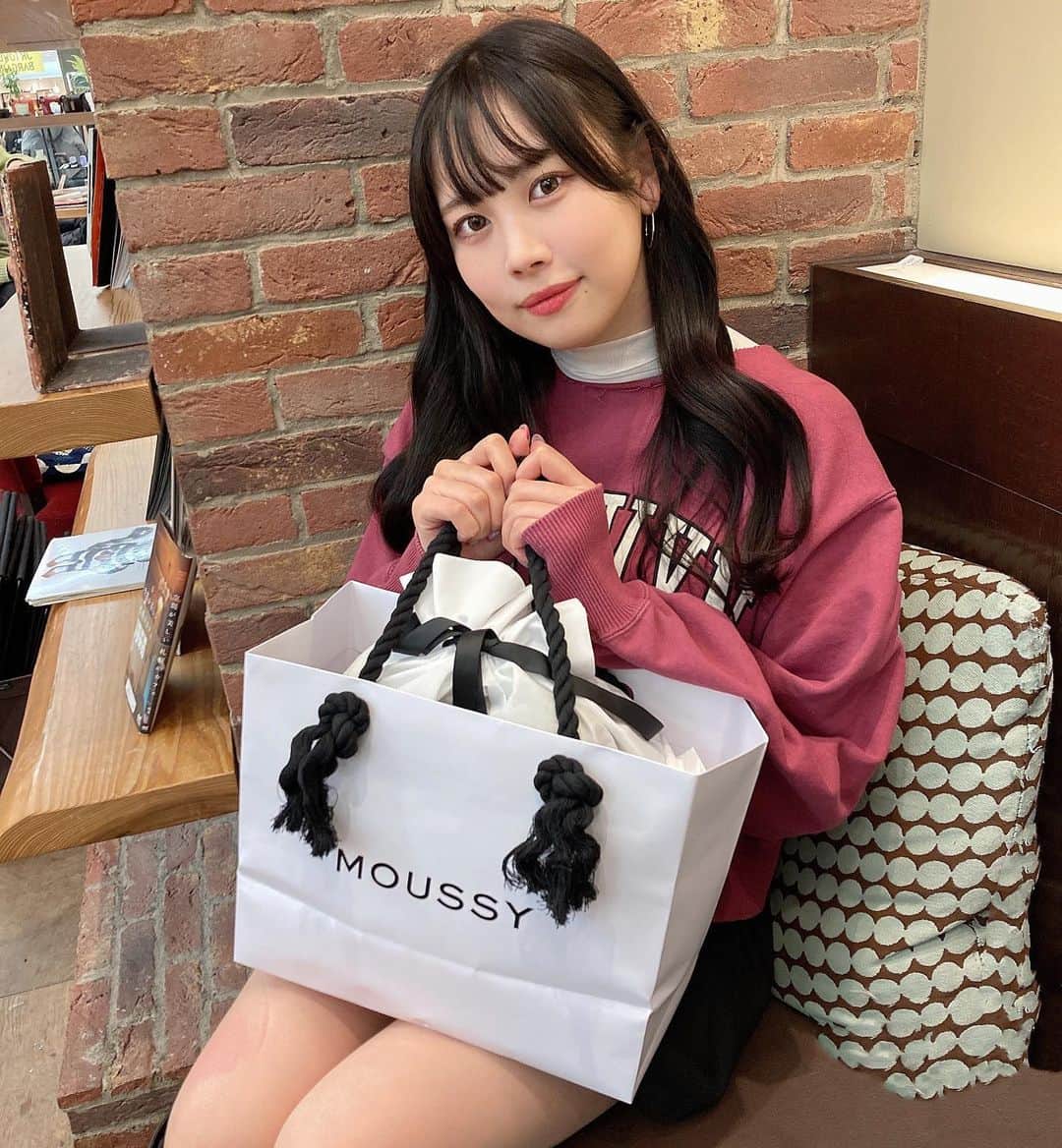篠見星奈さんのインスタグラム写真 - (篠見星奈Instagram)「. 後輩ちゃんからのお誕生日プレゼント 後輩ちゃんは1月バースデーだから ...