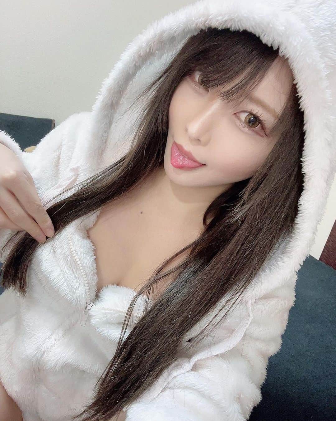 新村あかりさんのインスタグラム写真 新村あかりinstagram 「ふわふわ♡」1月11日 9時46分 Niimura Akari