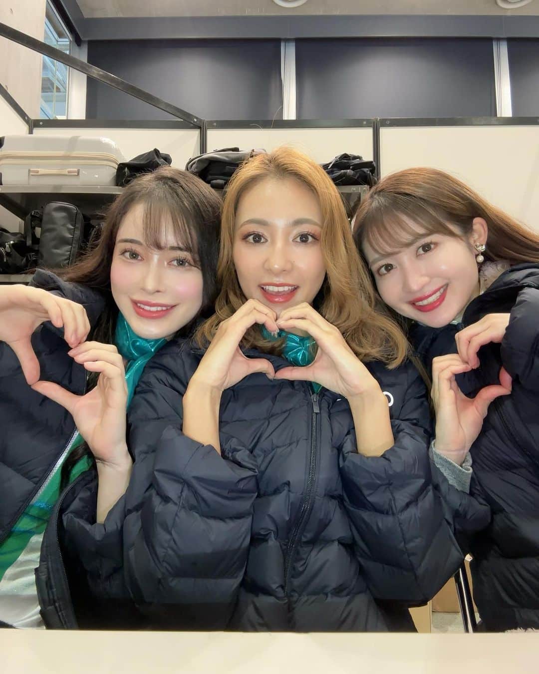 近藤みやびさんのインスタグラム写真 - (近藤みやびInstagram)「#東京オートサロン2023 本日最終日！！ KINTOブースでまってます！ #kinto #幕張メッセ ...