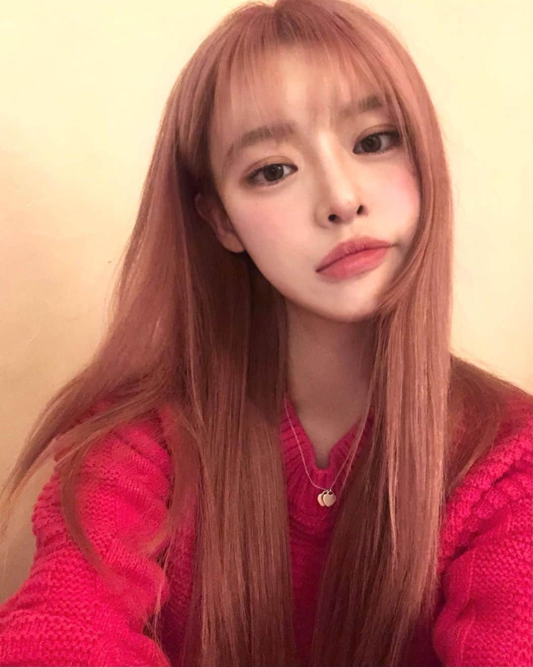 ウィ・ソンヒさんのインスタグラム写真 - (ウィ・ソンヒInstagram)「핀크맨」1月18日 16時46分 - _seong_hee