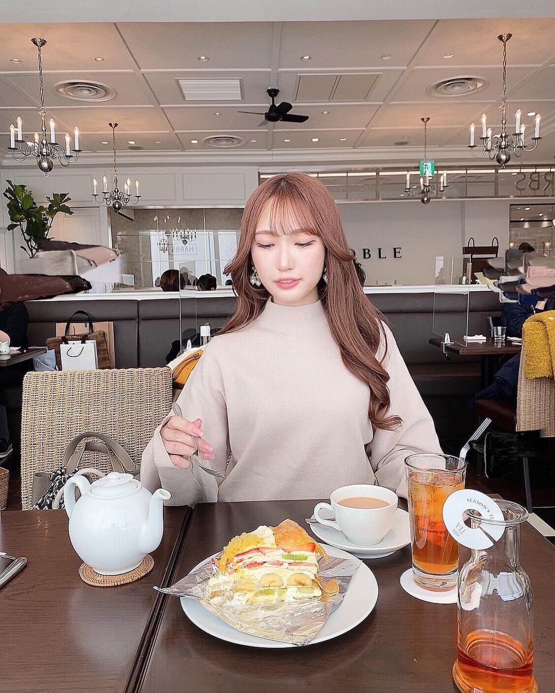 原かれんさんのインスタグラム写真 - (原かれんInstagram)「᯽tea time🍰☕️ . . . ️ HARBS 心斎橋PARCO 3階 . . . . . . . #女子力委員長 ...