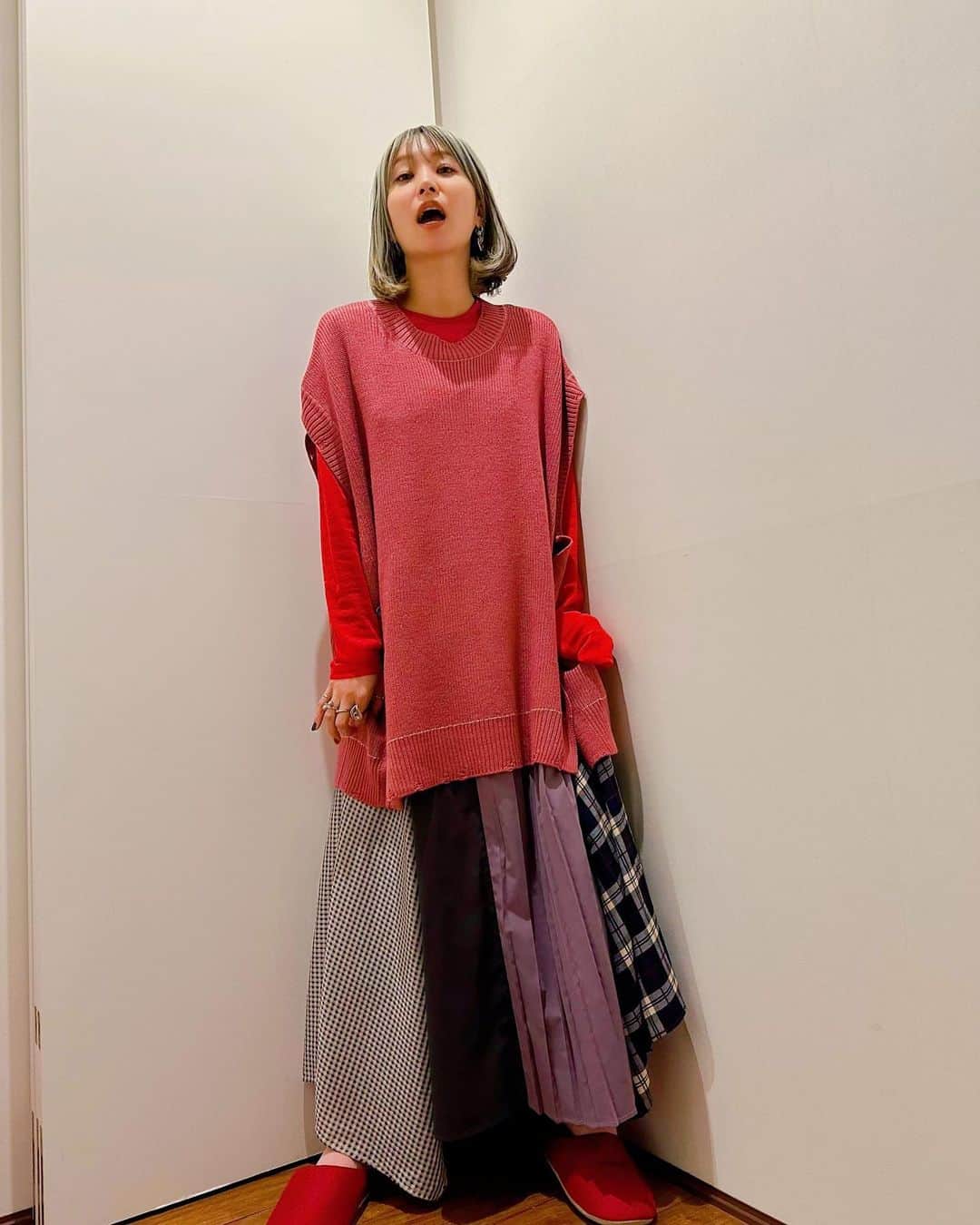 LiSAさんのインスタグラム写真 - (LiSAInstagram)「「ROOMIC」楽しかったぁ〜🏠☻ 1週間限定で、見逃し配信もはじまり ...