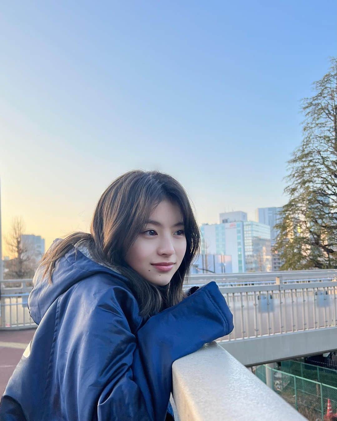 出口夏希さんのインスタグラム写真 - (出口夏希Instagram)「今日もおつかれさまでした 月がまんまるや〜」3月7日 18時12分 - natsuki__deguchi__official