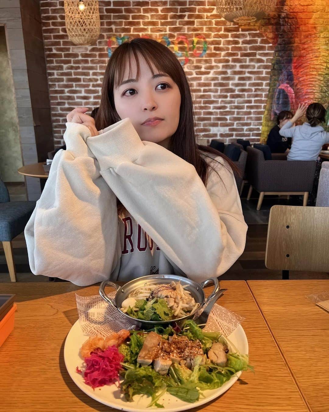 柳瀬さきさんのインスタグラム写真 - (柳瀬さきInstagram)「なおちゃんとランチして きたよん☺️🫶 @wbx_nao」3月8日 16 ...