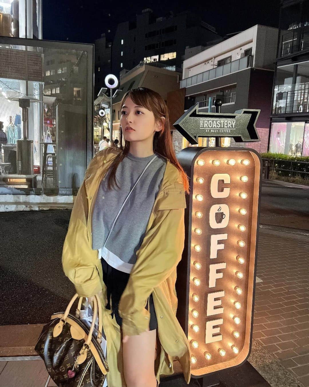 柳瀬さきさんのインスタグラム写真 - (柳瀬さきInstagram)「今日も一日お疲れ様でした！ 昨日は仕事終わりにふみにゃん とサクッとご飯 ...