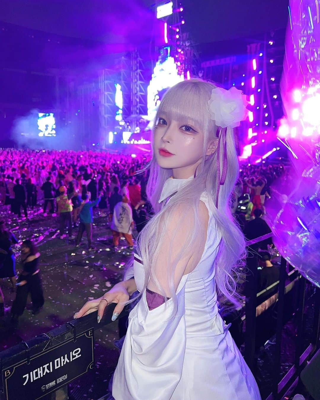 オ・ジウンさんのインスタグラム写真 - (オ・ジウンInstagram)「에밀리아 땅-𖤐」3月21日 17時48分 - gini_s2_