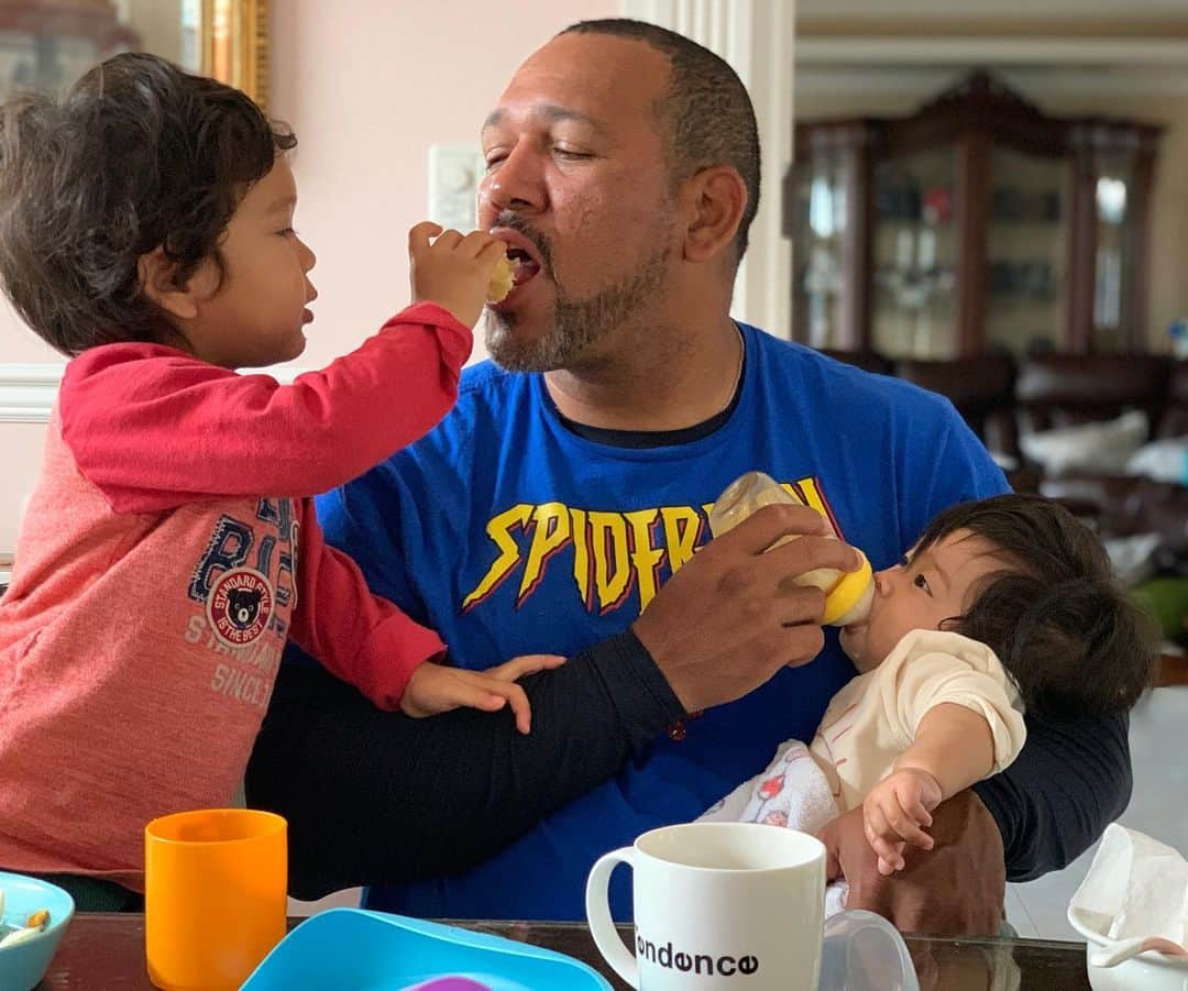 アレックス・ラミレスさんのインスタグラム写真 - (アレックス・ラミレスInstagram)「Give and take! Precious ...