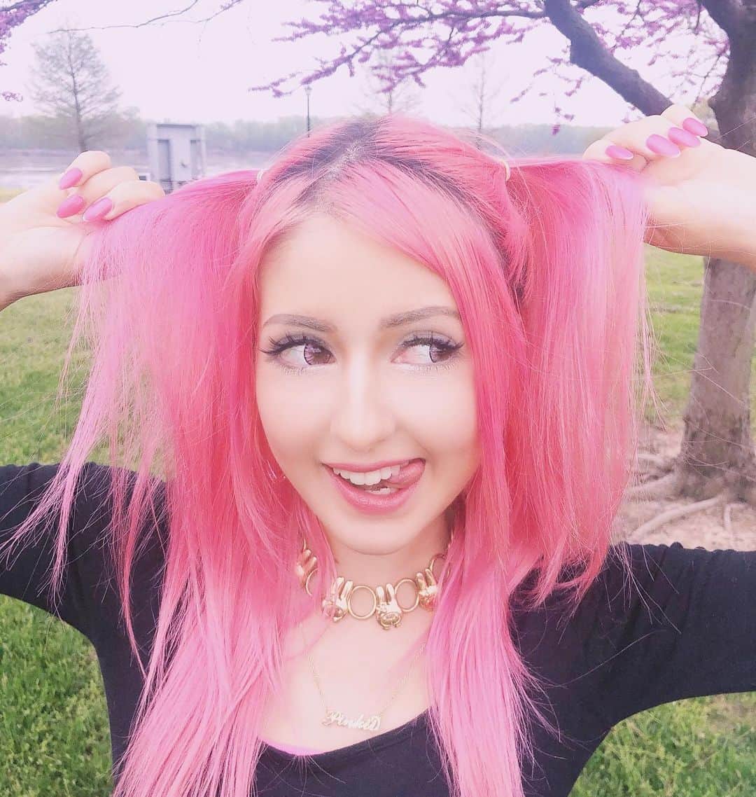 ナタリアなっちゃんさんのインスタグラム写真 - (ナタリアなっちゃんInstagram)「🌸Happy Easter🌸」4月13日 9時09分 ...