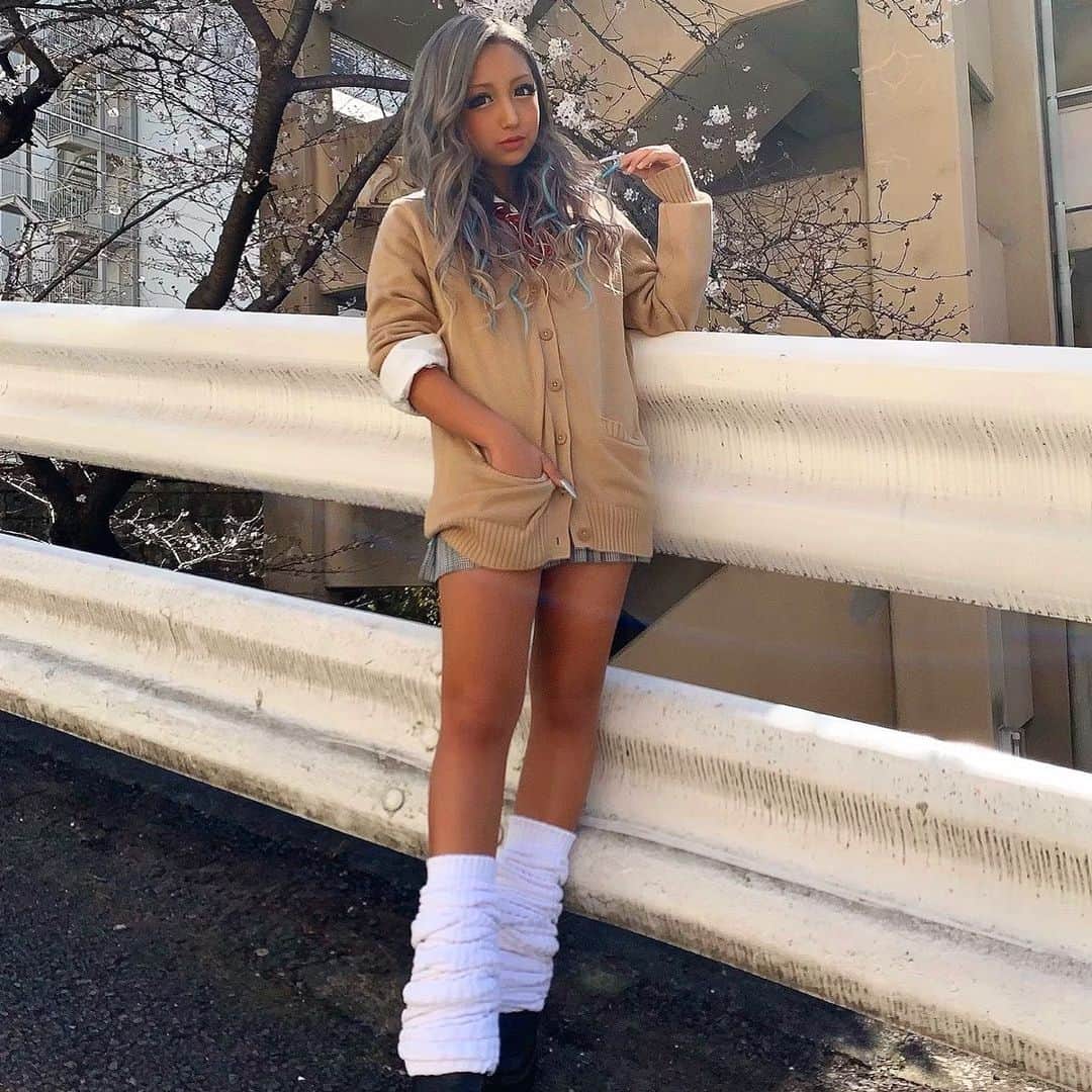 瀬戸ももあさんのインスタグラム写真 - (瀬戸ももあInstagram)「久々制服 ･ ･ #ギャル #制服 #JK #jk1 #jkブランド #ルーズソックス」3月24日 21時49分 ...
