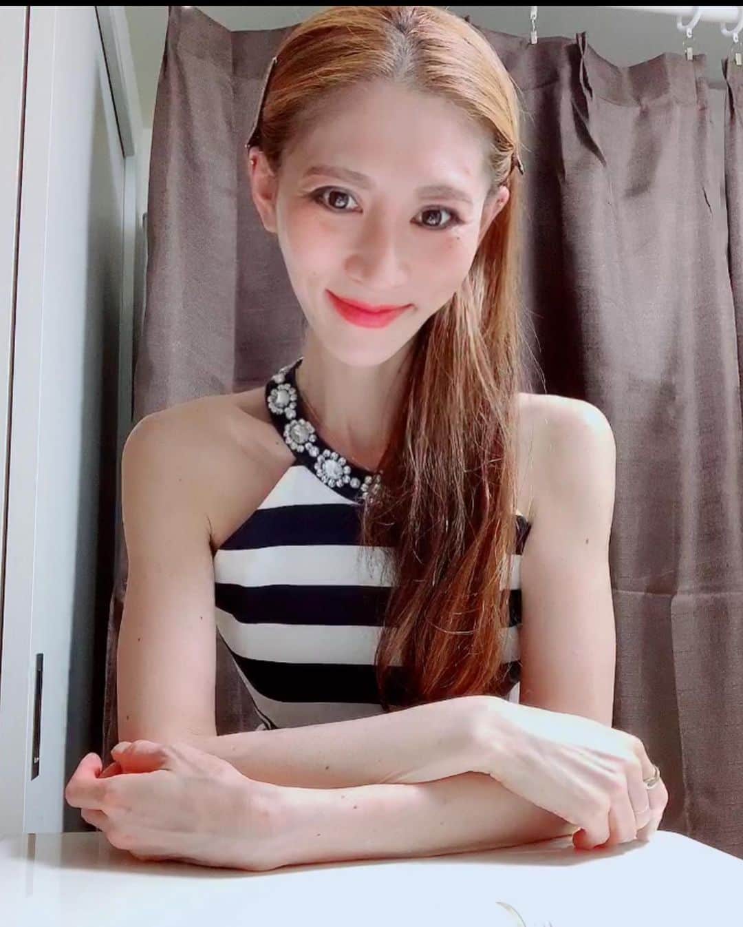 ささきえりさんのインスタグラム写真 ささきえりinstagram 「エミリアウィズのワンピース👗 ・ ・ 会合自粛要請で着ていく先が