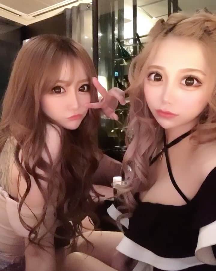 結城里華さんのインスタグラム動画 - (結城里華Instagram)「_ _ 羽ある˙˚ʚ( •ω• )ɞ˚˙ _ #tokyo #日本 #東京 #新宿 #歌舞伎町 #キャバクラ #キャバ嬢 ...