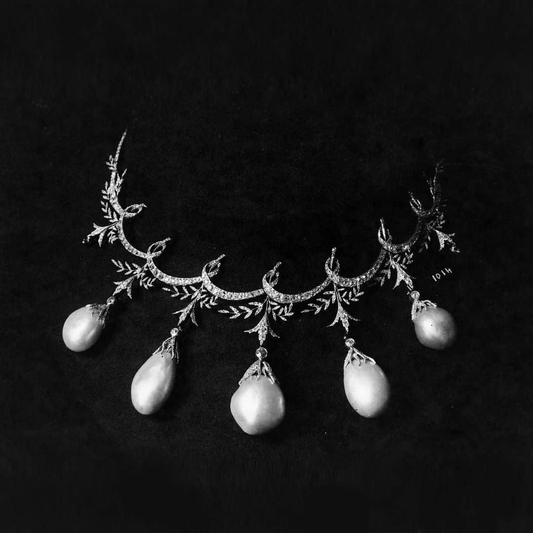 Chaumetさんのインスタグラム写真 - (ChaumetInstagram)「Chaumet in Majesty: heritage ...