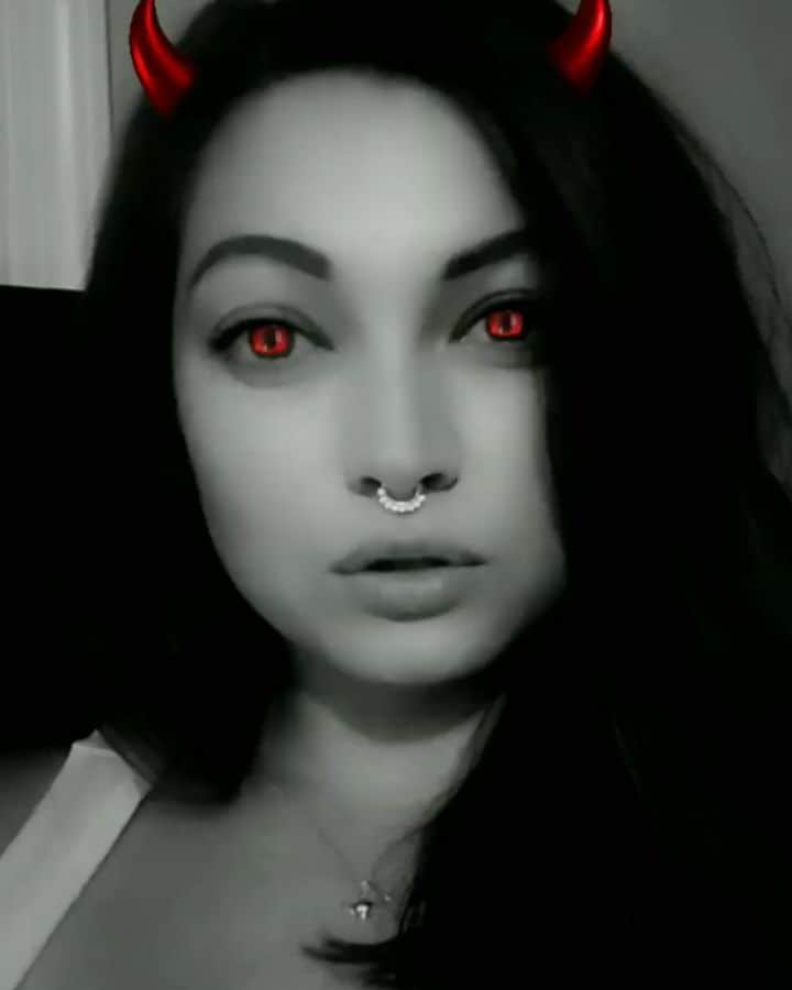 Chelsie Arynさんのインスタグラム動画 - (Chelsie ArynInstagram)「the Devil and I get ...