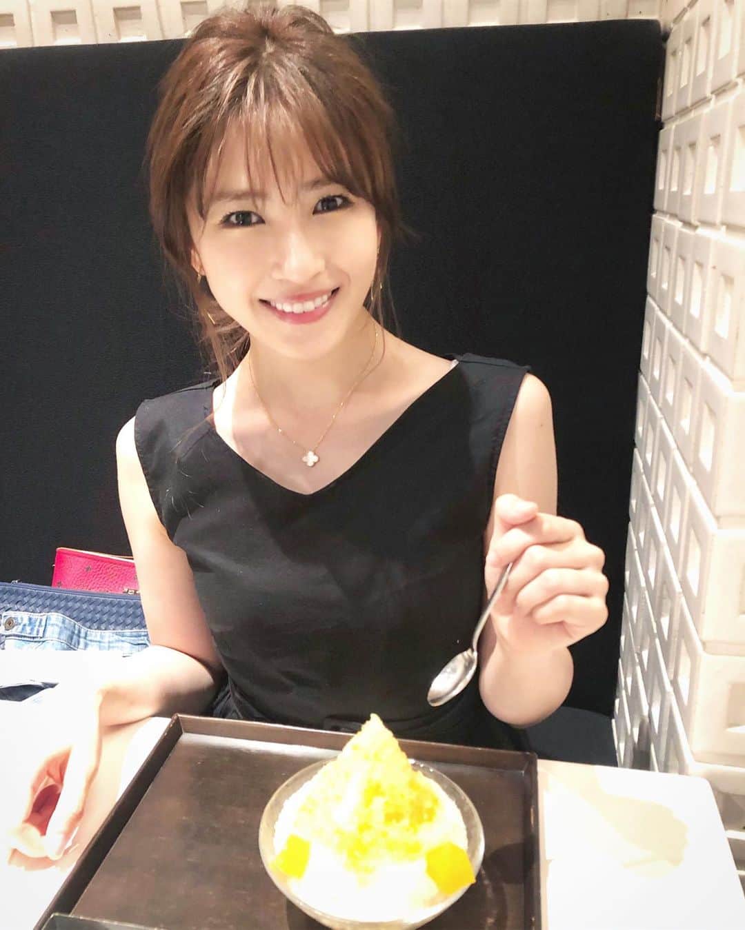 神田れいみさんのインスタグラム写真 神田れいみinstagram 「おはようございます🌤 今年はなかなか梅雨明けしませんが それでも最近